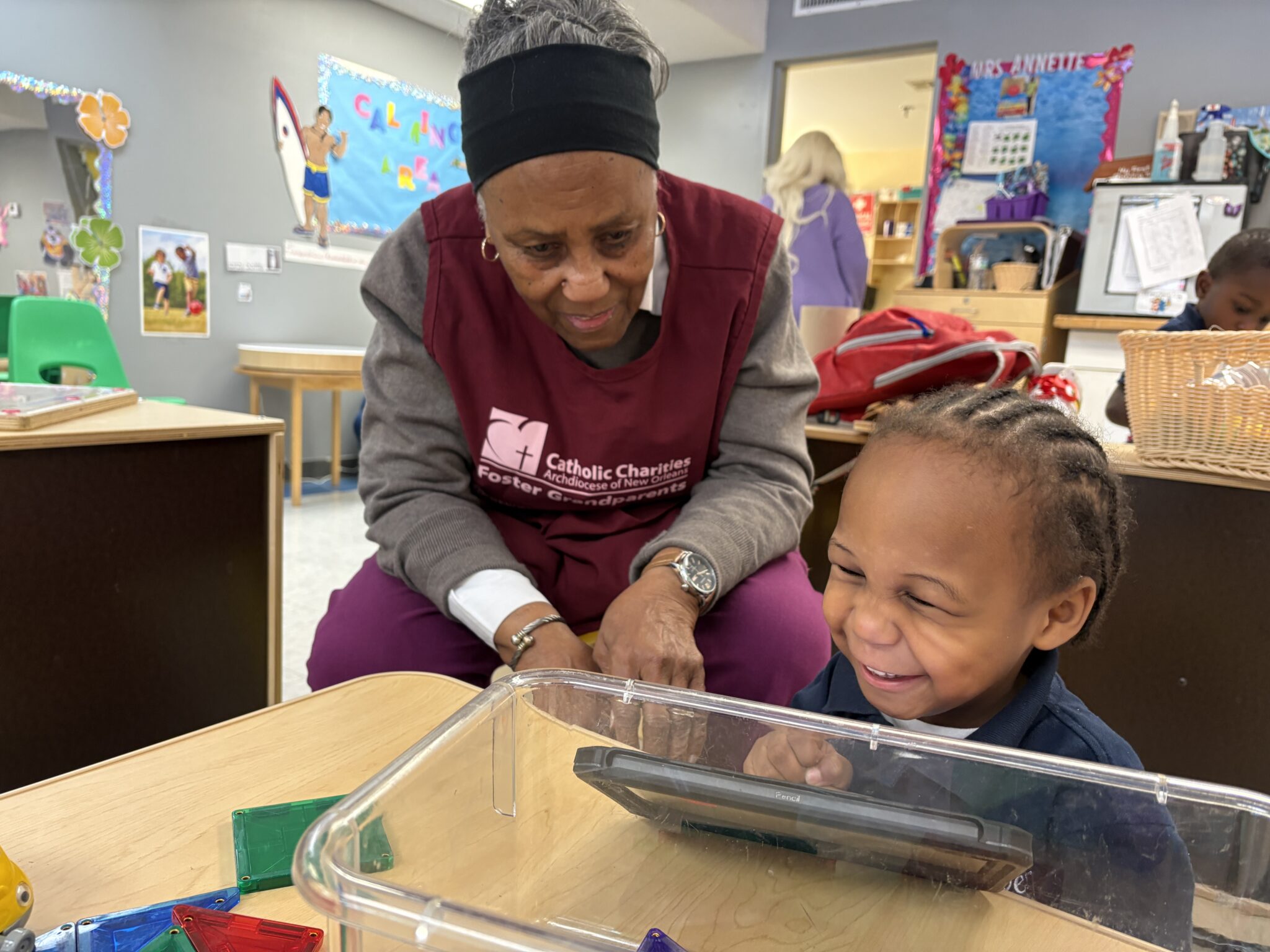 ‘Grandma Bridges’ Brings Hugs and Mentorship to Foster Grandparents ...